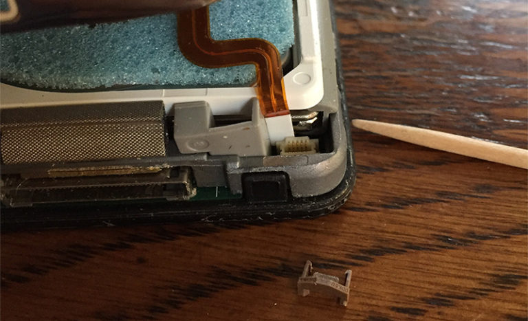 【やり方図説】iPod Classicを改造して大容量化 iFlash-Quadを導入し、microSDカードを装着する方法【ipod ssd ...